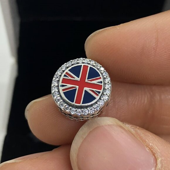 Pandora | Jewelry | Pandora England Flag Charm United Kingdom Uk Flags ...
